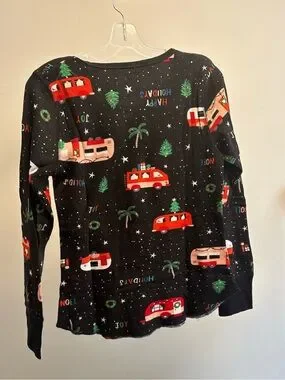 Old Navy | Intimates & Sleepwear | Old Navy Holiday Pajama Set With Red ...